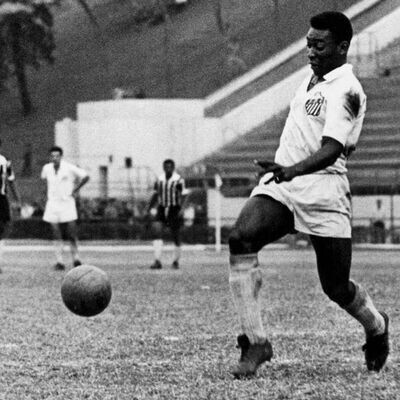 RIP Pele: जब 1967 में Pele के पहुंचते ही थम गई थी Nigeria में चल रही ...