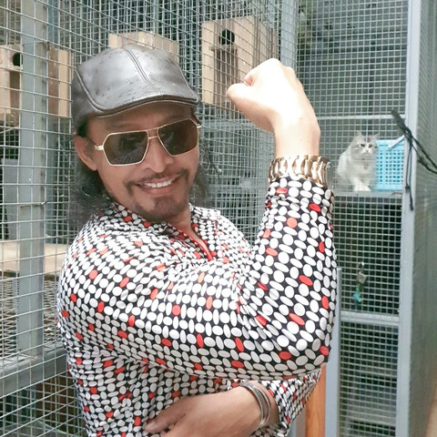 Bisikan Hati Song Download: Bisikan Hati MP3 Indonesian Song Online ...