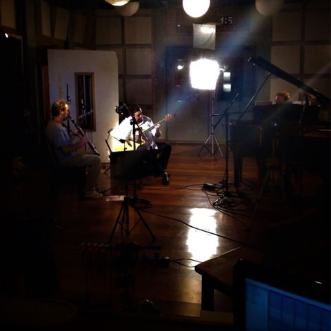 Dizendo Adeus Song Download: Dizendo Adeus MP3 Portuguese Song Online ...