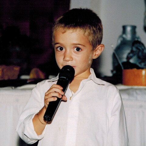 Voilà Song Download: Voilà MP3 French Song Online Free on Gaana.com