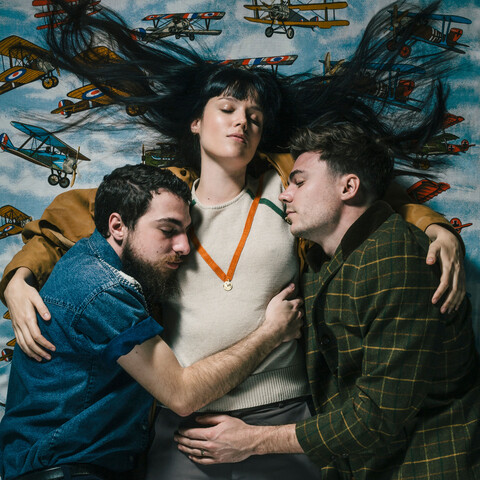 Fly Song Download: Fly MP3 Song Online Free on Gaana.com