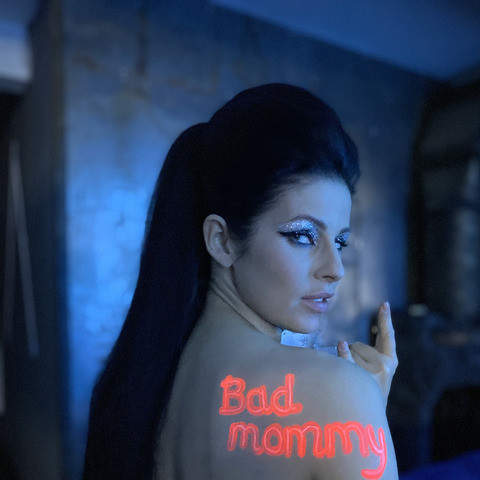 Are You Ready Be a Bad Mommy Song Download: Are You Ready Be a Bad Mommy MP3 Song Online Free on ...